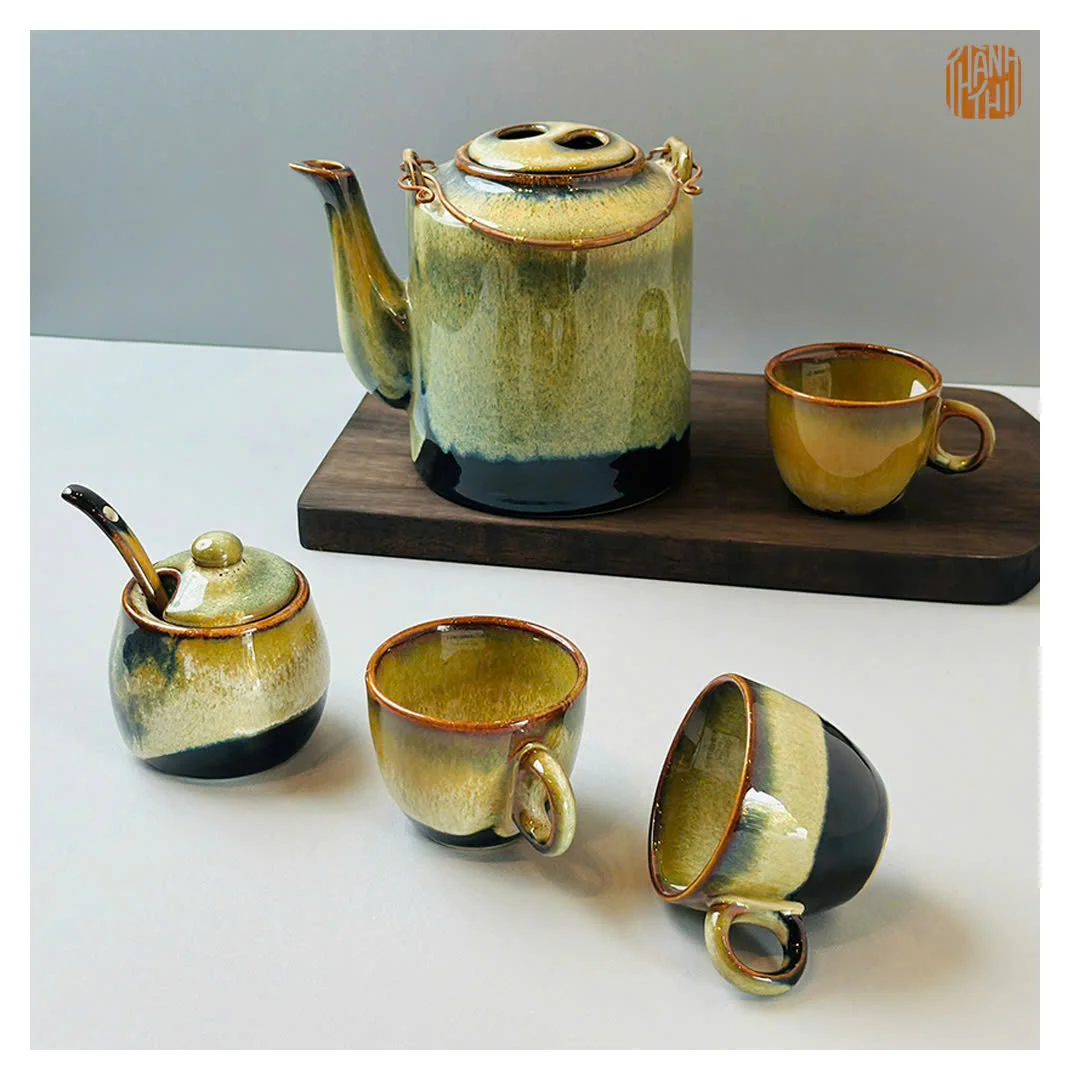 The Art Behind Ceramic Handicraft Items: From Clay to Creati